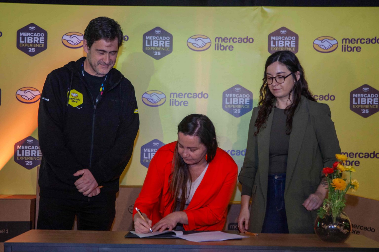 Subsecretaría de Economía, Sercotec y Mercado Libre firman convenio para fortalecer apoyo a las ...